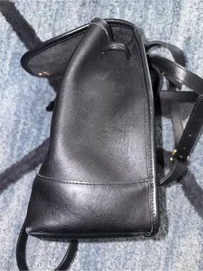 Coach | Bags | Coach Black Leather Backpack With Gold Turnlock Accent ...